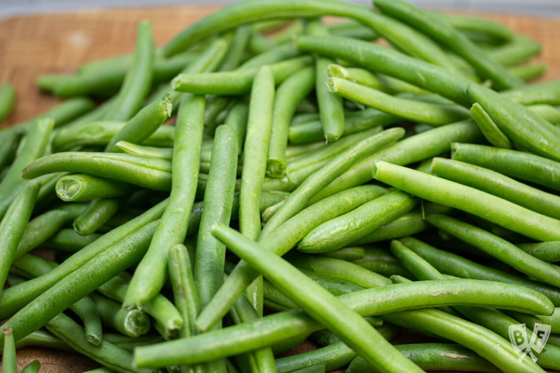 Easy Sheet Pan Roasted Green Beans with Lemon
